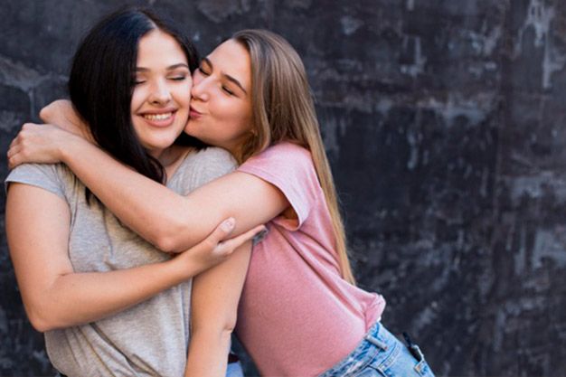 A Kiss A Day Keeps The Boredom Away: Best Kissing Games For Couples